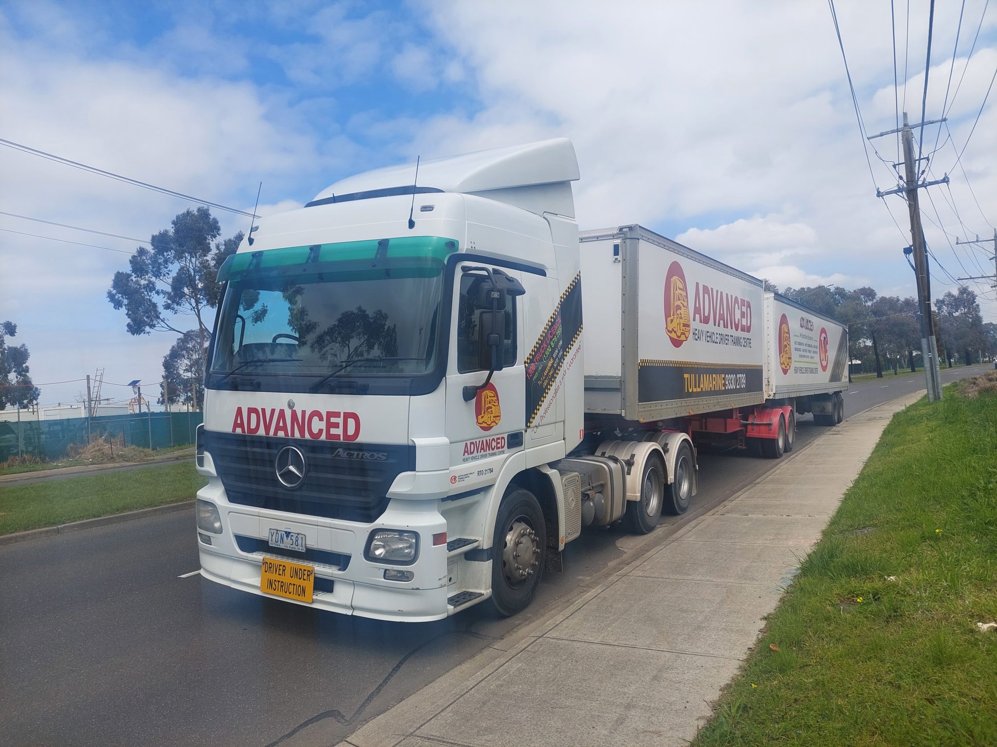 Driver Training for Truck Licence - Advanced Heavy Vehicle Driver ...