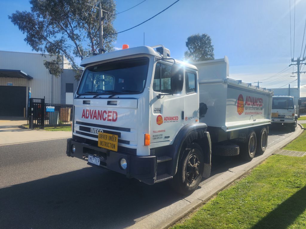 Driver Training for Truck Licence - Advanced Heavy Vehicle Driver ...